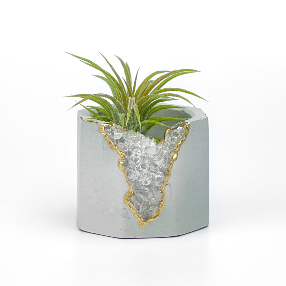 CLEAR QUARTZ GEODE PLANTER 6647153623190 – AURA 8 HOME